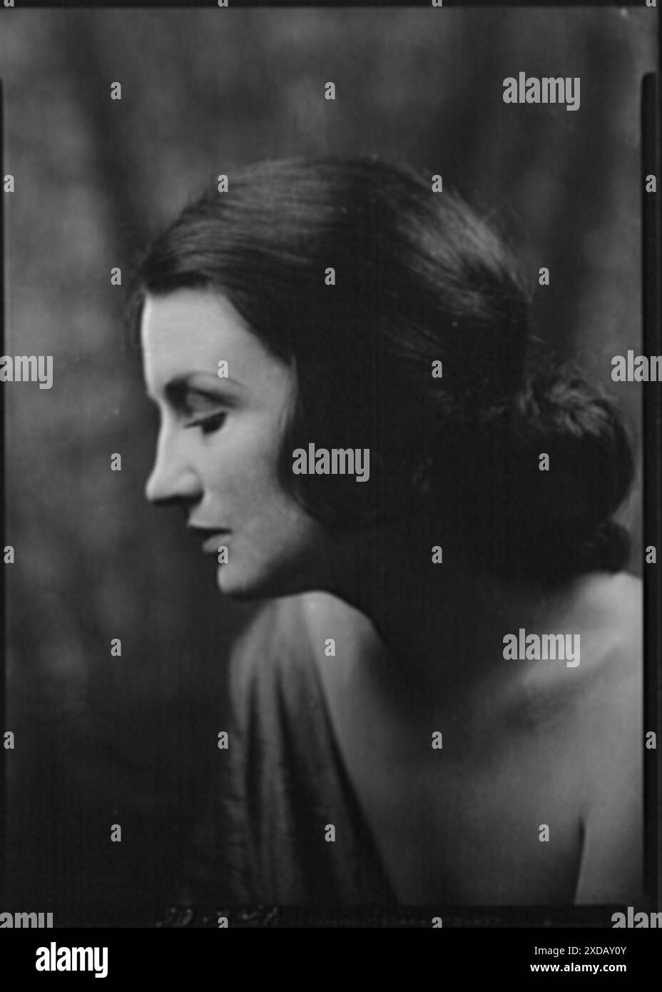 Coyle, Cleo, Miss (Mrs. Josephine), portrait photograph. Genthe ...