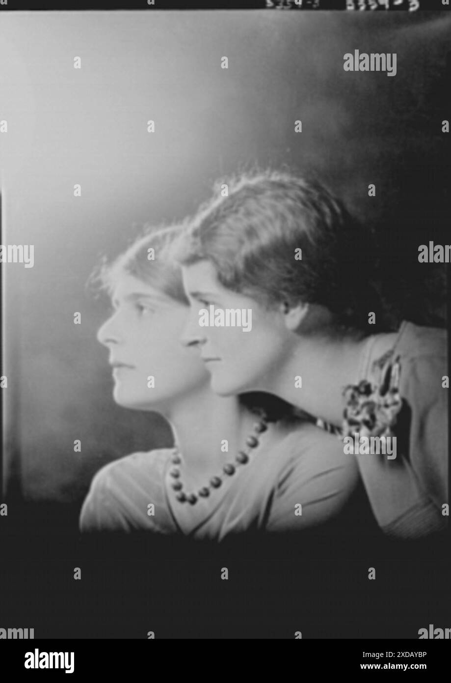 Snow, Alice, Miss, and Miss Helen Snow, portrait photograph. Genthe ...