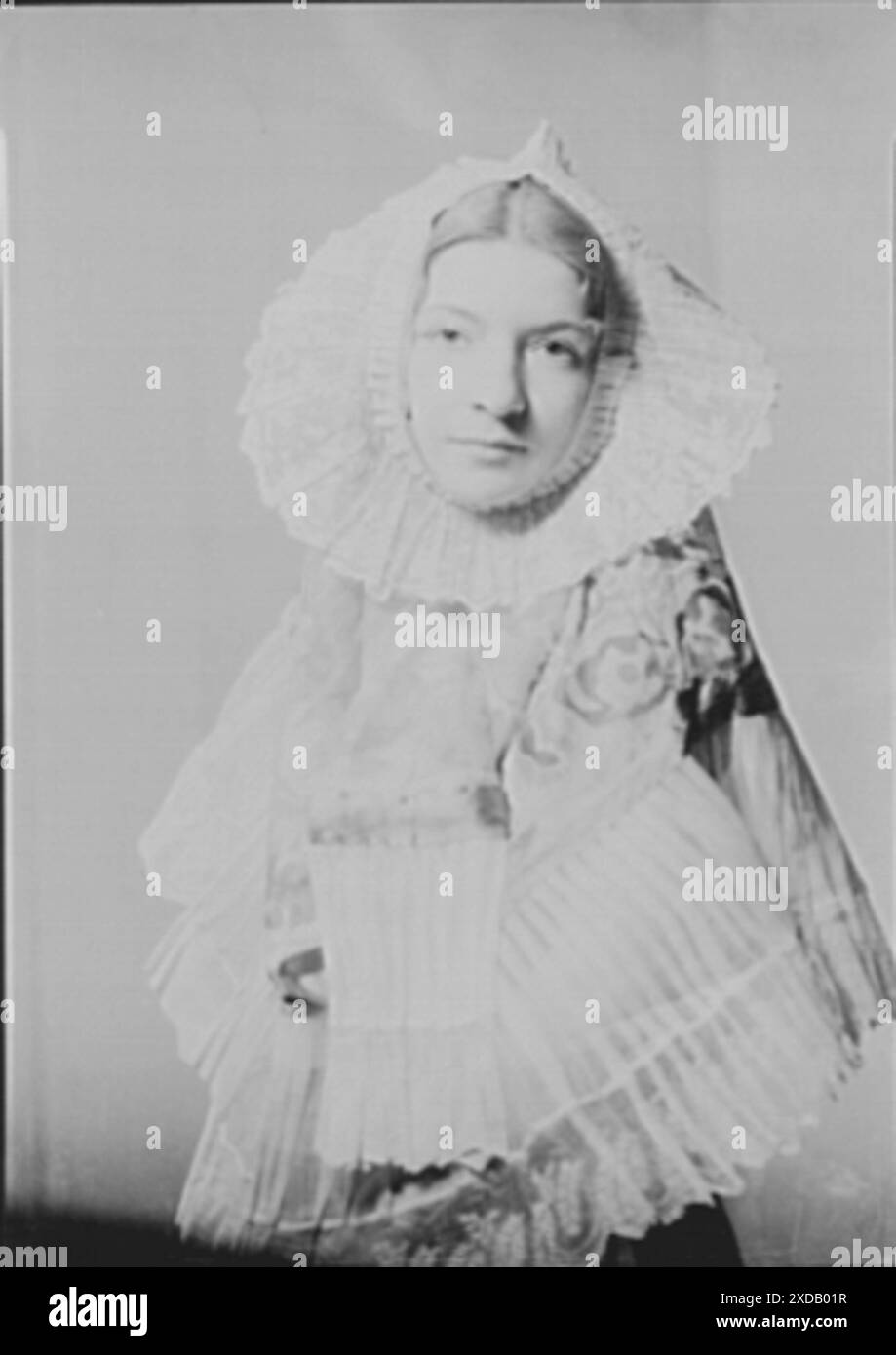 Zarima, Xenia, portrait photograph. Genthe photograph collection Stock ...