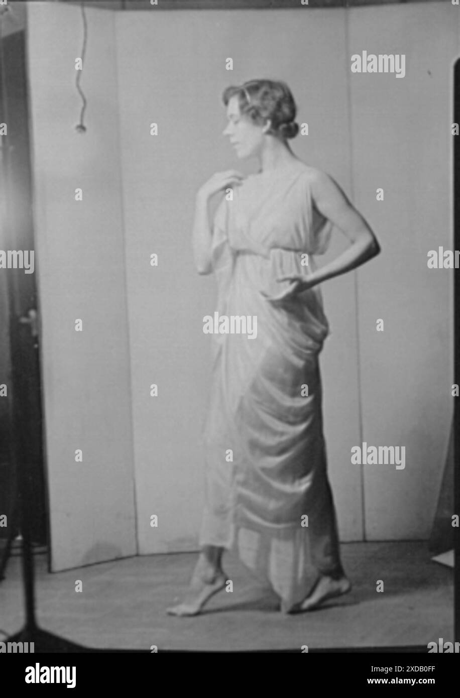 Lucy phelps hi-res stock photography and images - Alamy