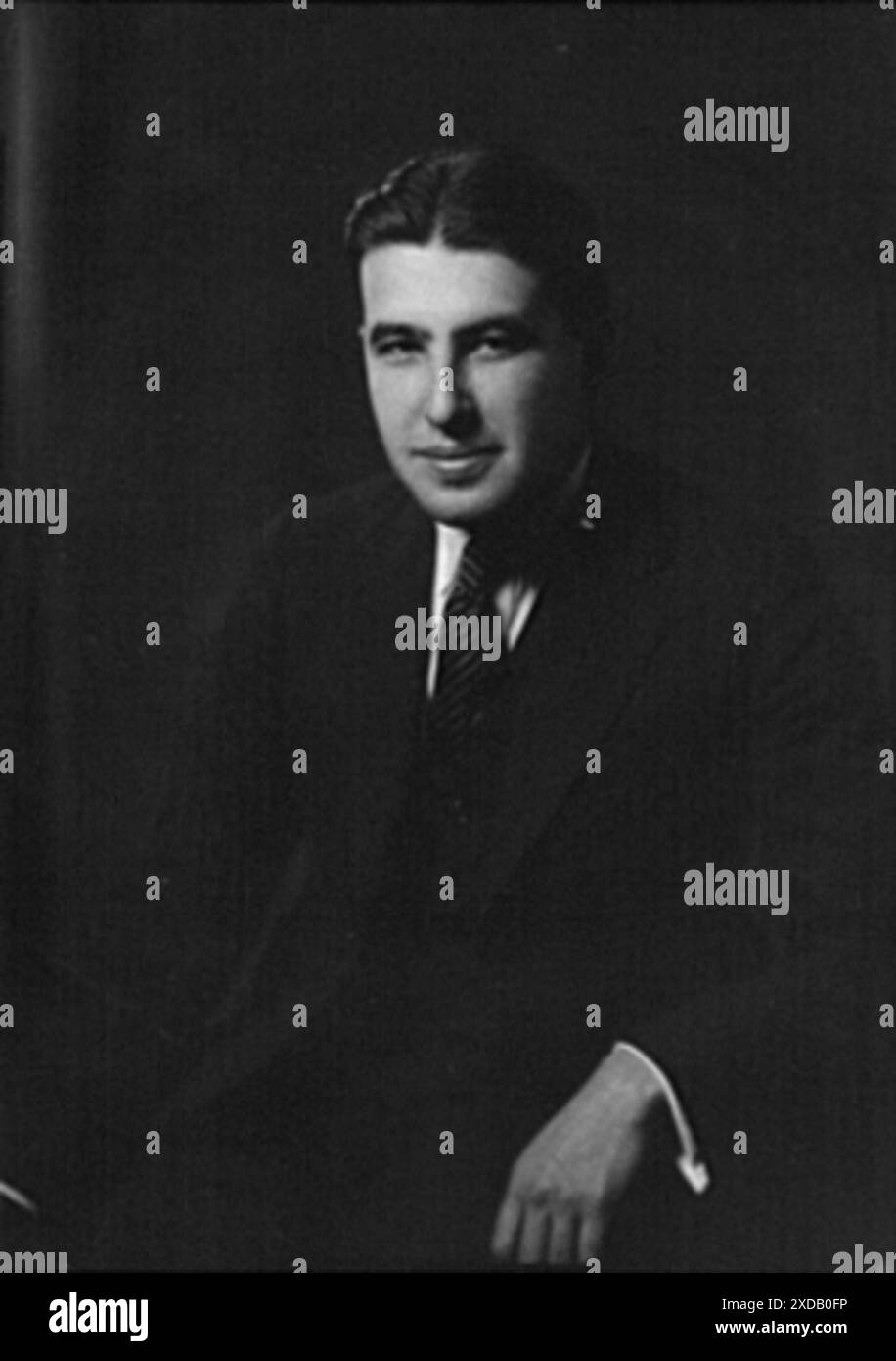 Wertheimer, Robert, Mr., portrait photograph. Genthe photograph ...