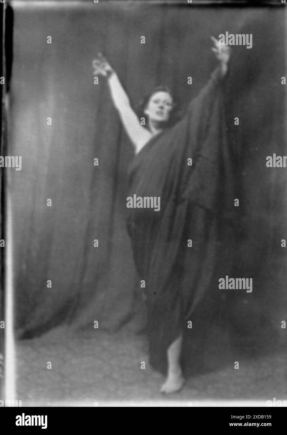 Isadora duncan genthe hi-res stock photography and images - Alamy