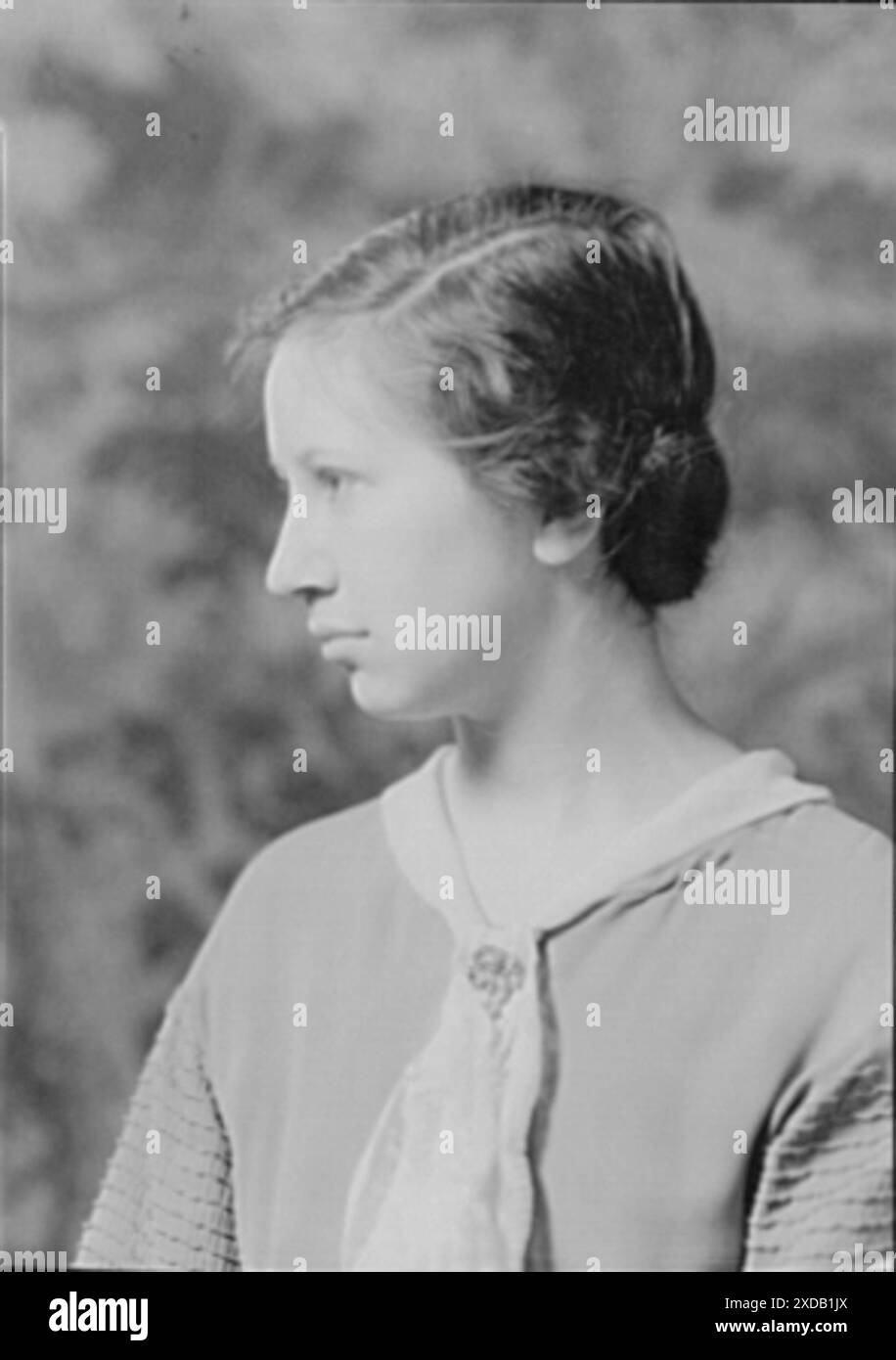 Goodman, Ann, Miss, portrait photograph. Genthe photograph collection ...