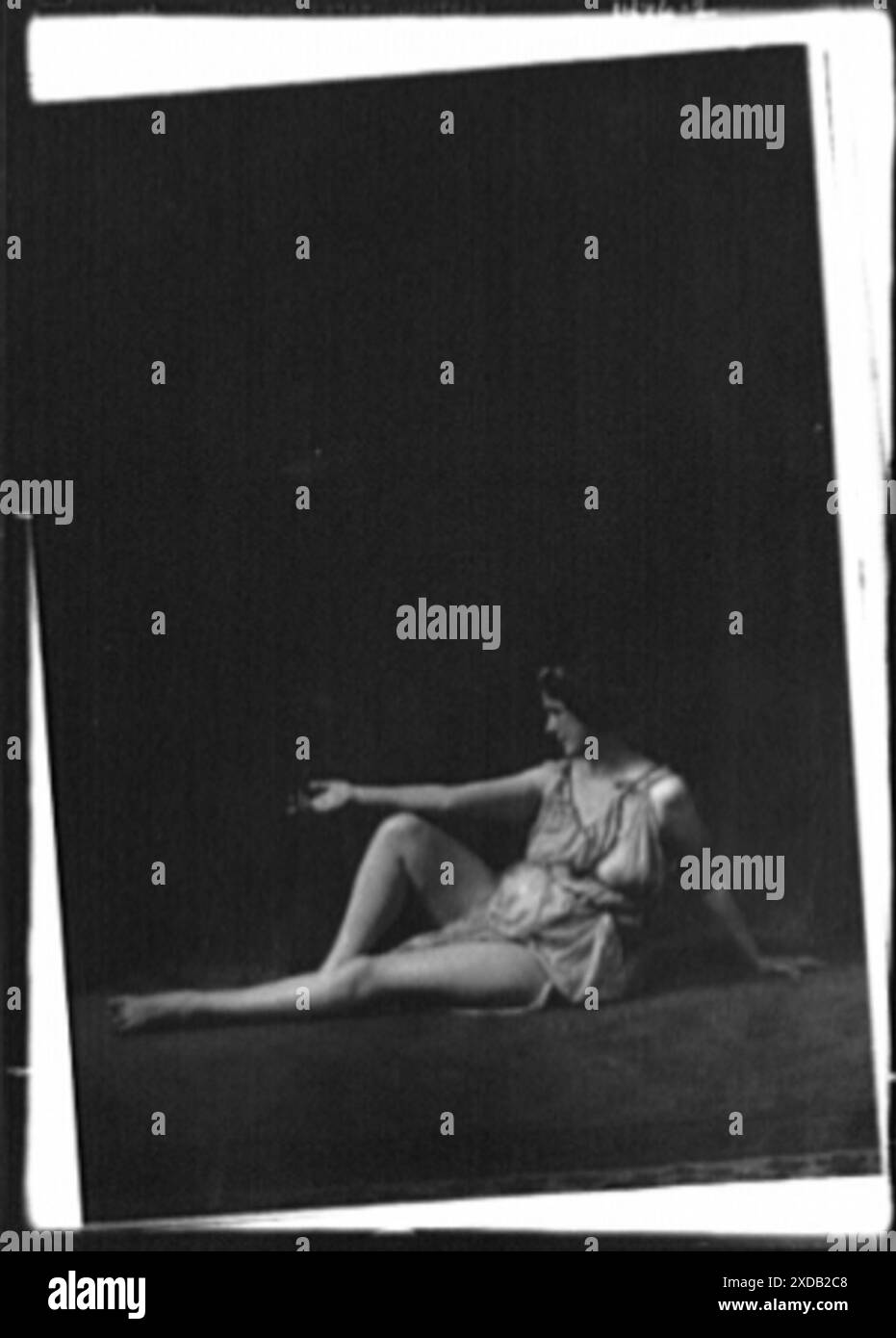 Isadora duncan dancers performances hi-res stock photography and images - Alamy