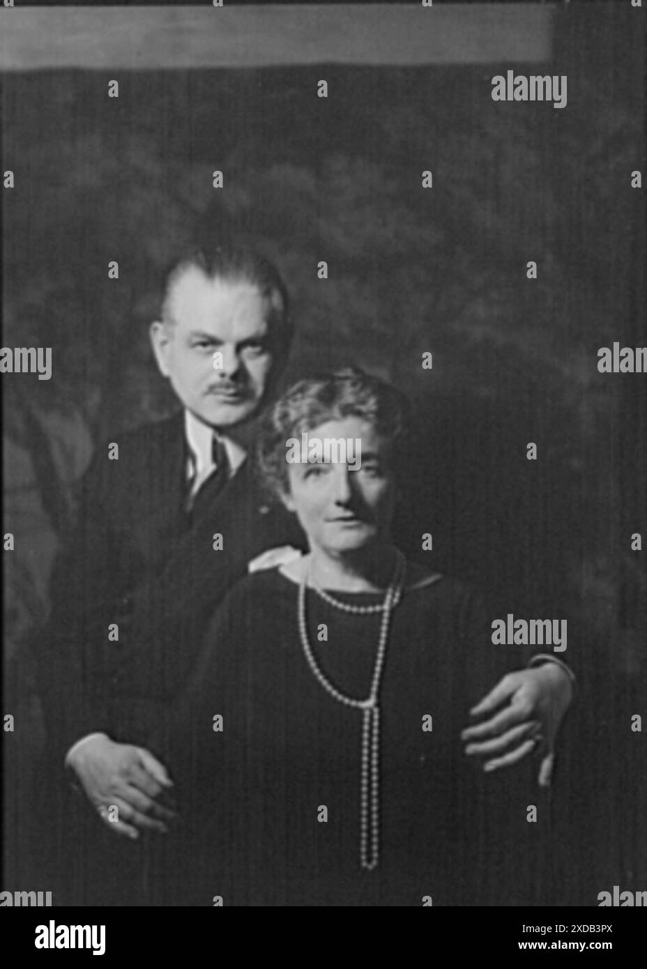 Norris, Charles, Mr. and Mrs., portrait photograph. Genthe photograph ...