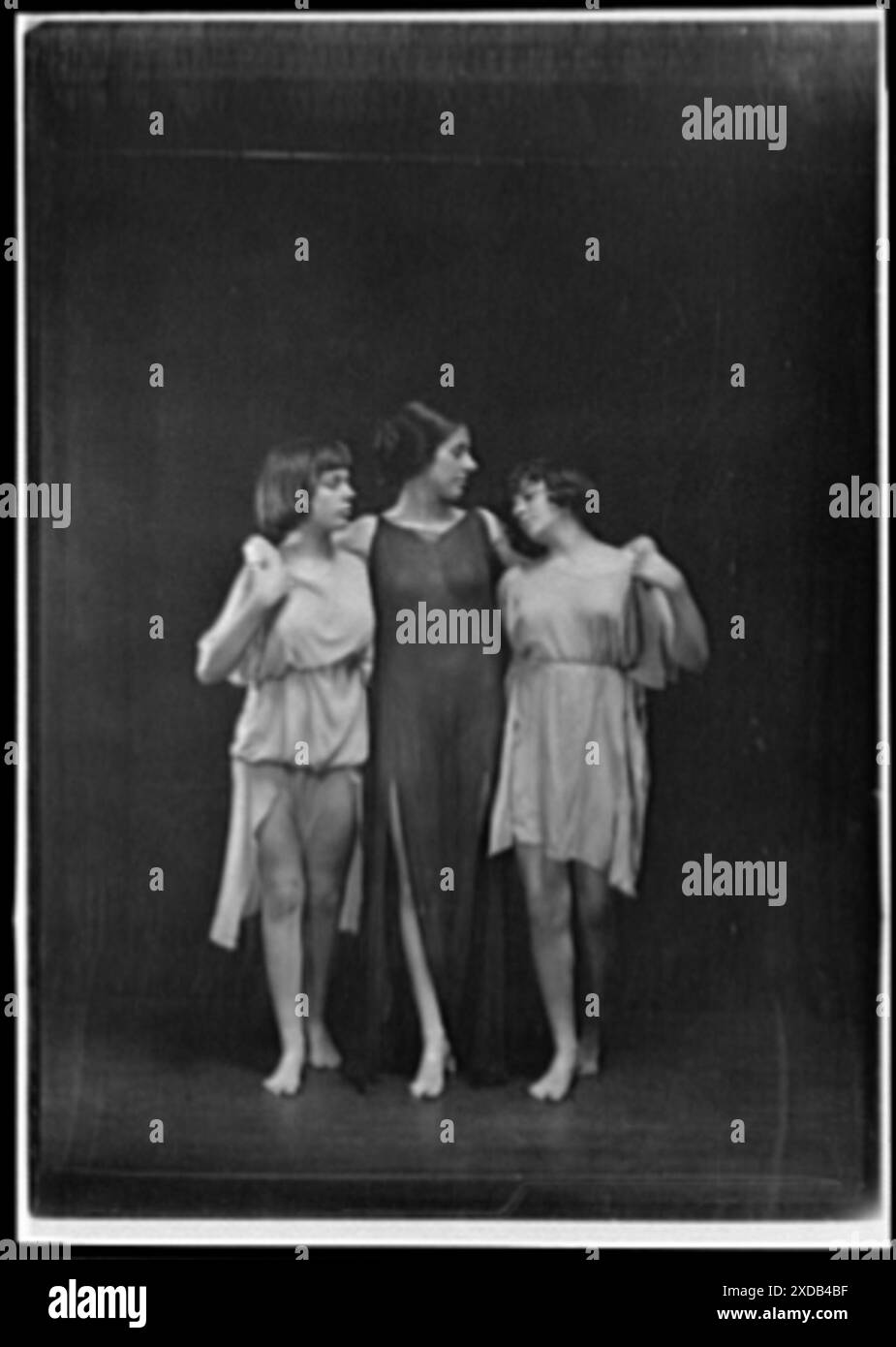 Tonetti, Anne, and her sisters. Genthe photograph collection Stock ...