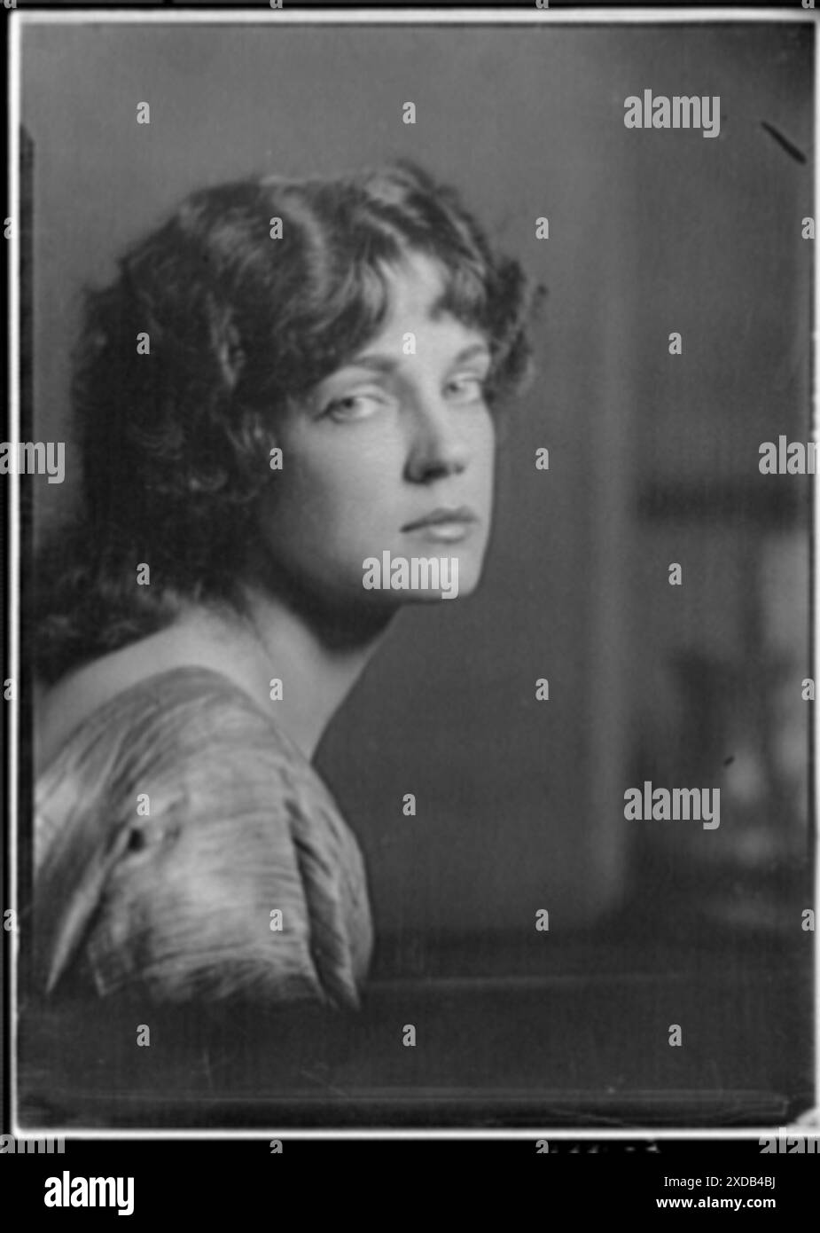 Cushing, Shirley, Miss, portrait photograph. Genthe photograph ...