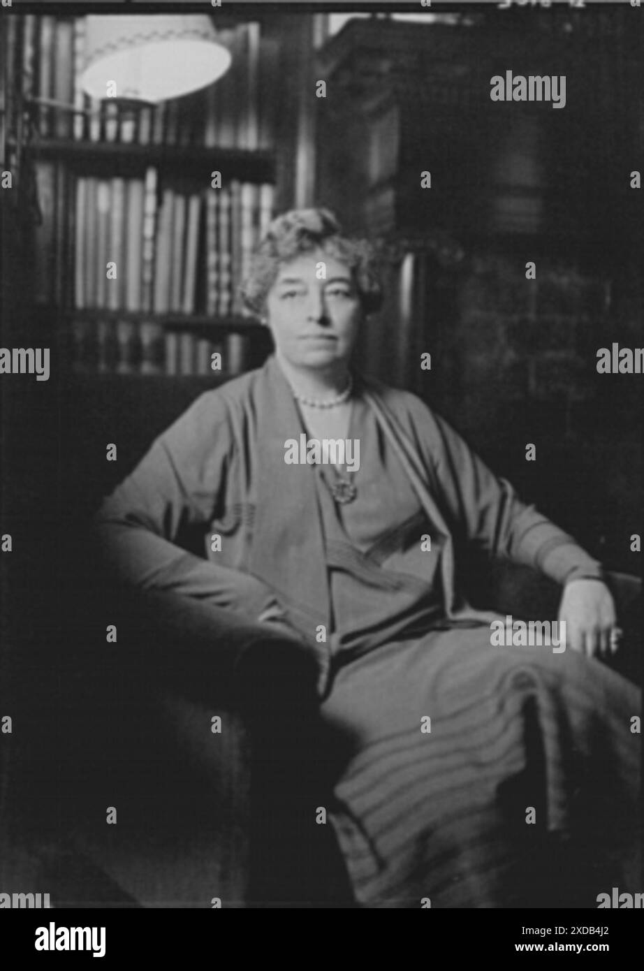 Choate, Mabel, Miss, portrait photograph. Genthe photograph collection ...