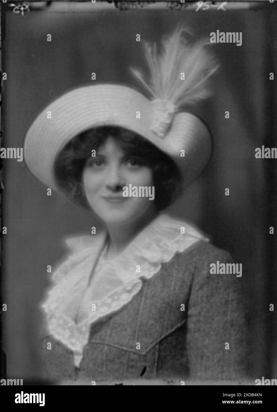 Chatterton, Ruth, Miss, portrait photograph. Genthe photograph ...