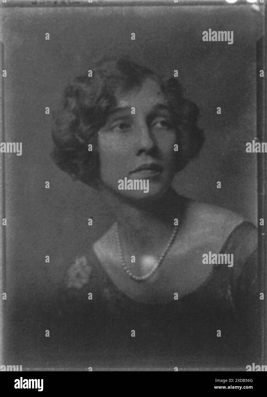 McMahon, Miss, portrait photograph. Genthe photograph collection Stock ...