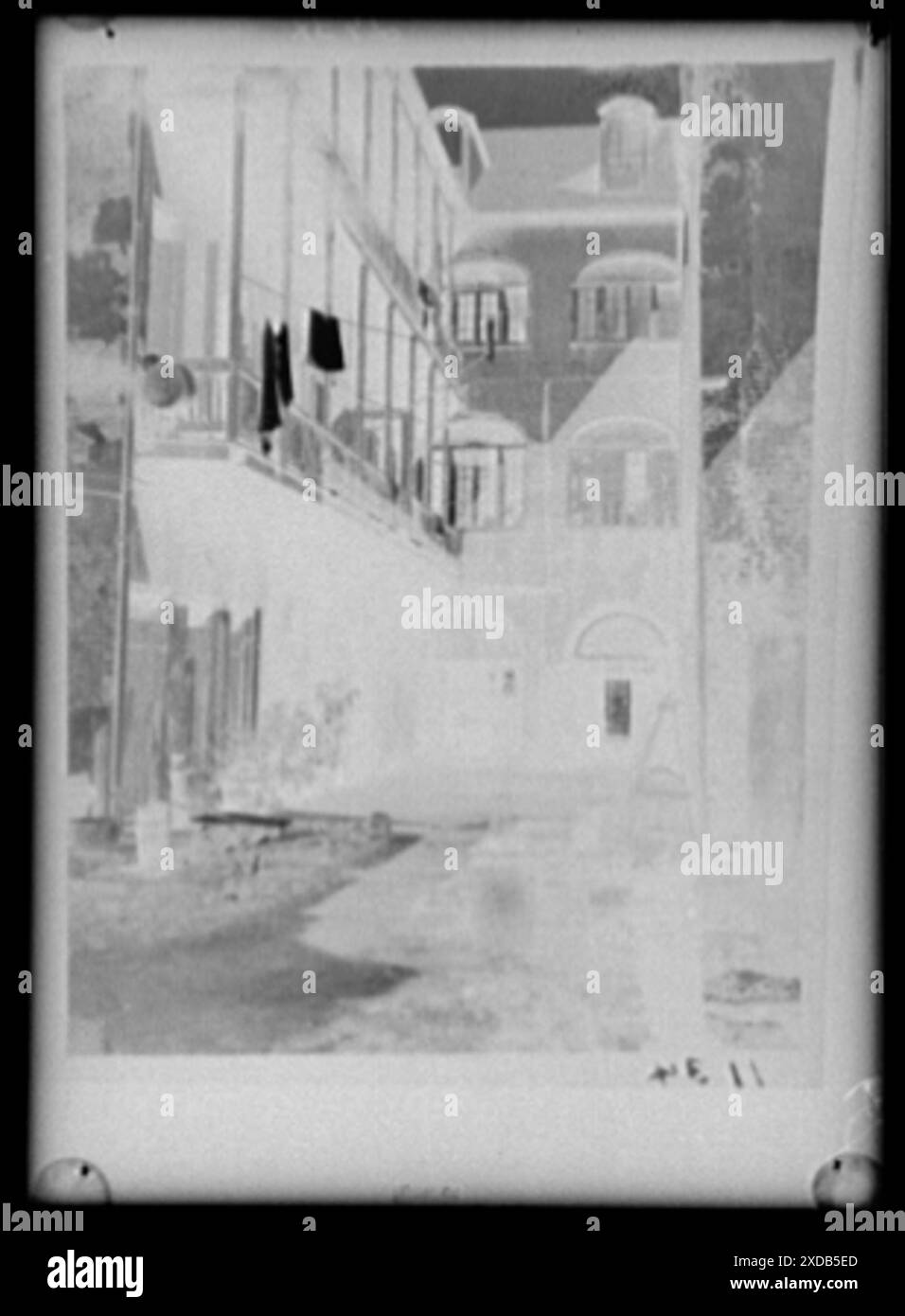 Galleries and fan windows, New Orleans. Genthe photograph collection ...