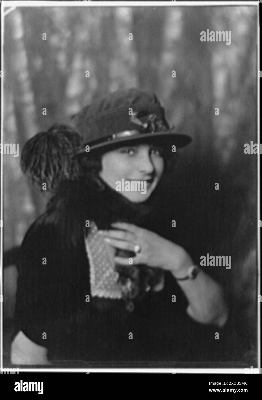 Sears, Marion, Miss, portrait photograph. Genthe photograph collection ...