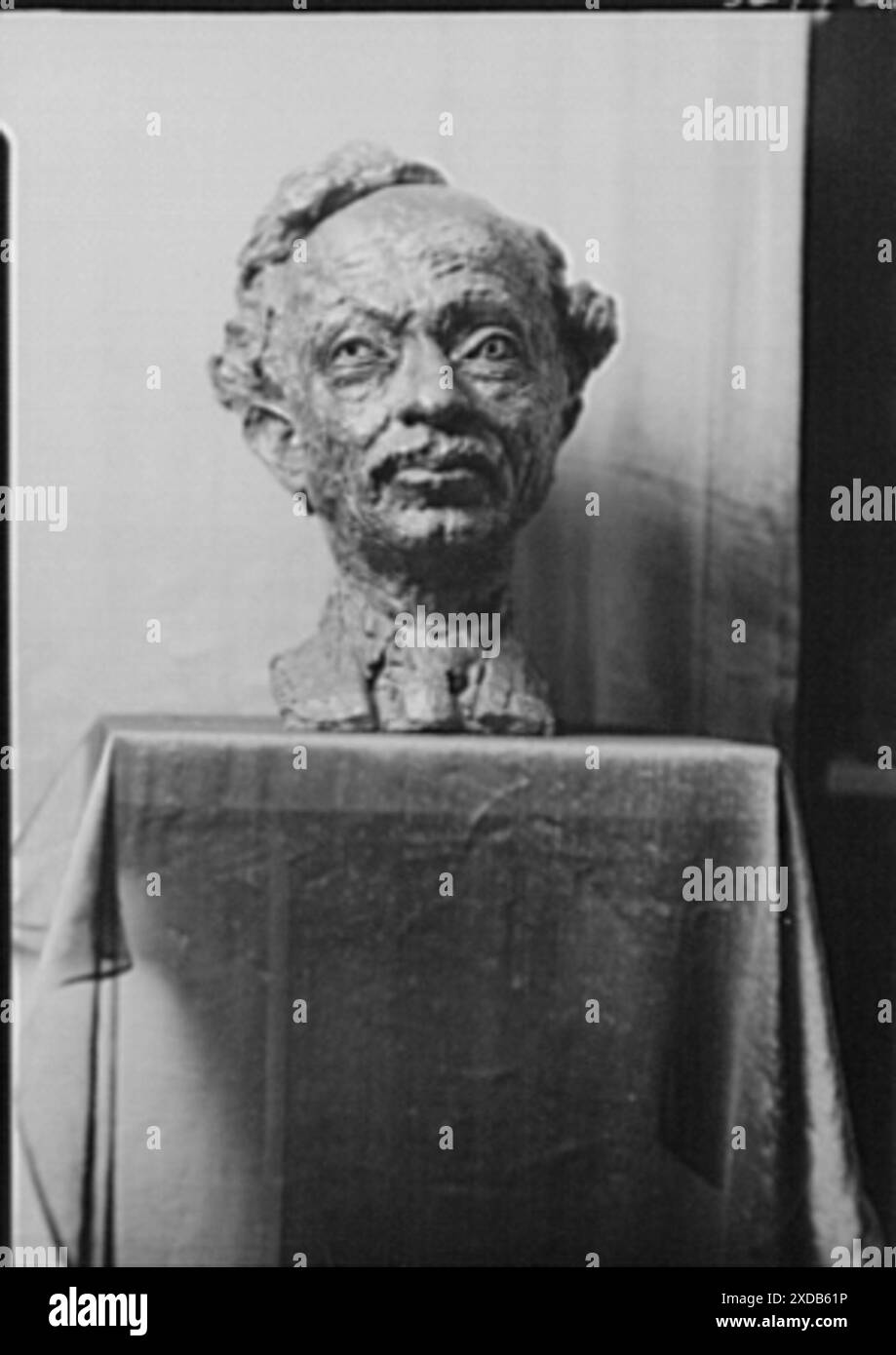 Epstein, Jacob, Mr., sculpture of poet Moysha Oyzed. Genthe photograph ...
