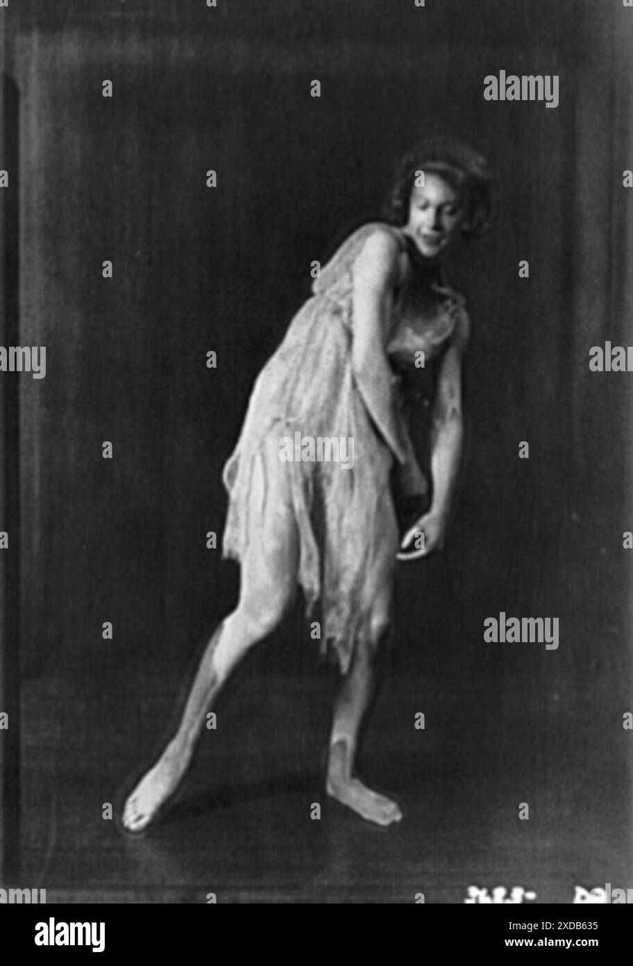 Photographer in action early Black and White Stock Photos & Images - Alamy