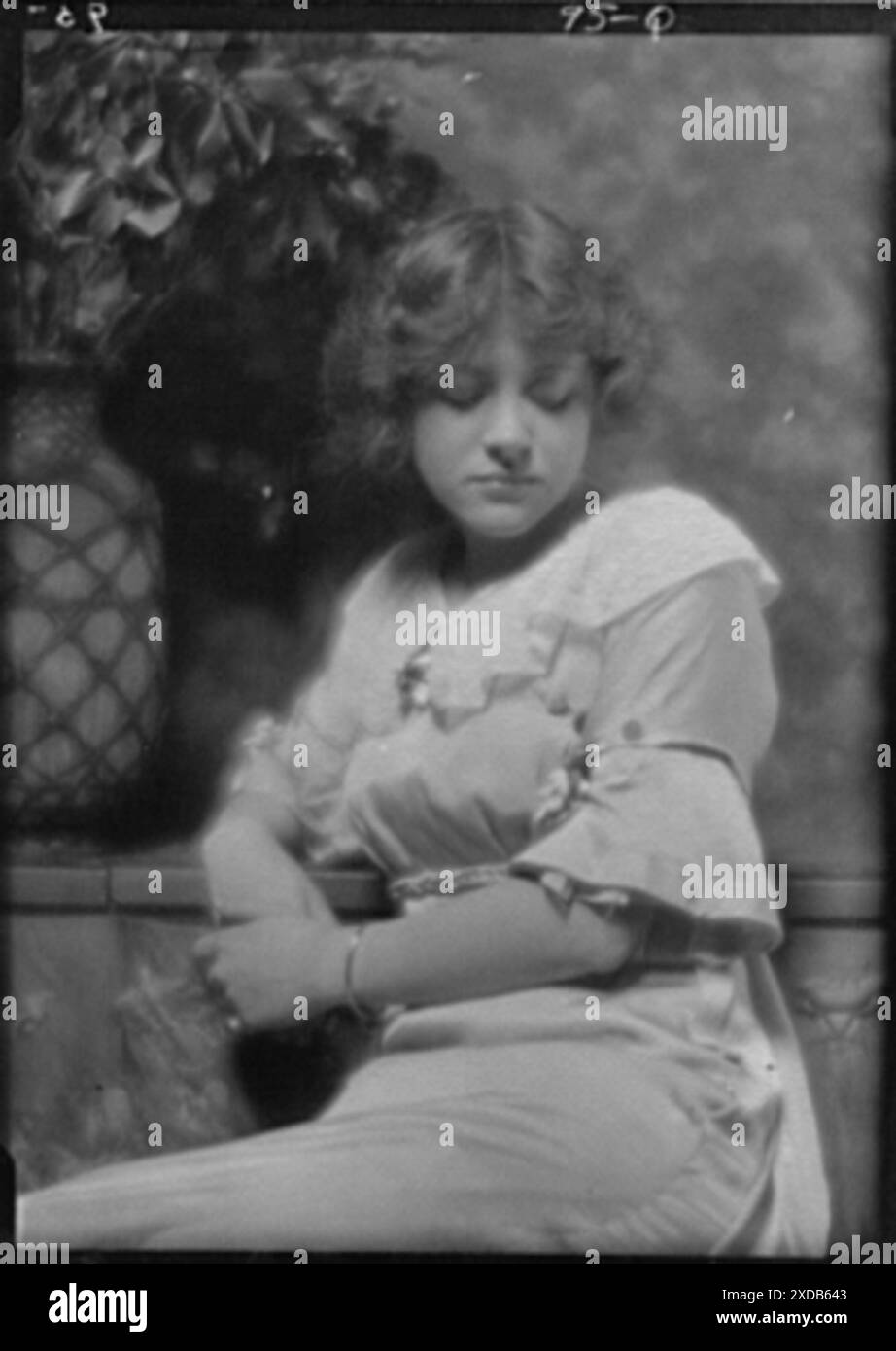 Chatterton, Ruth, Miss, portrait photograph. Genthe photograph ...