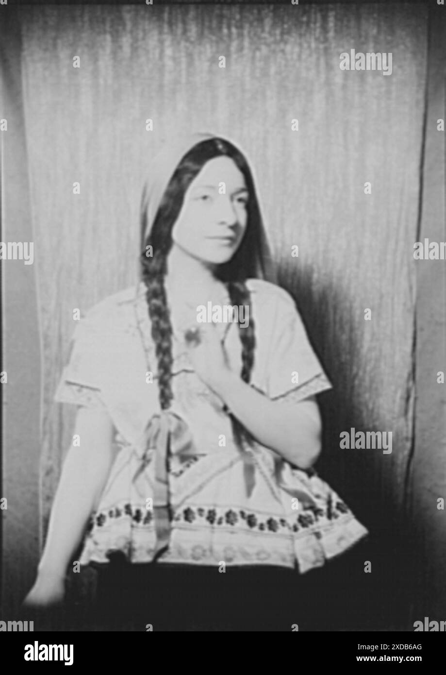 Zarima, Xenia, portrait photograph. Genthe photograph collection Stock ...