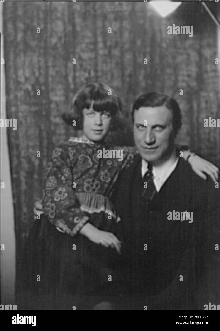 Rosen, Felix, Mr., and daughter, portrait photograph. Genthe photograph ...