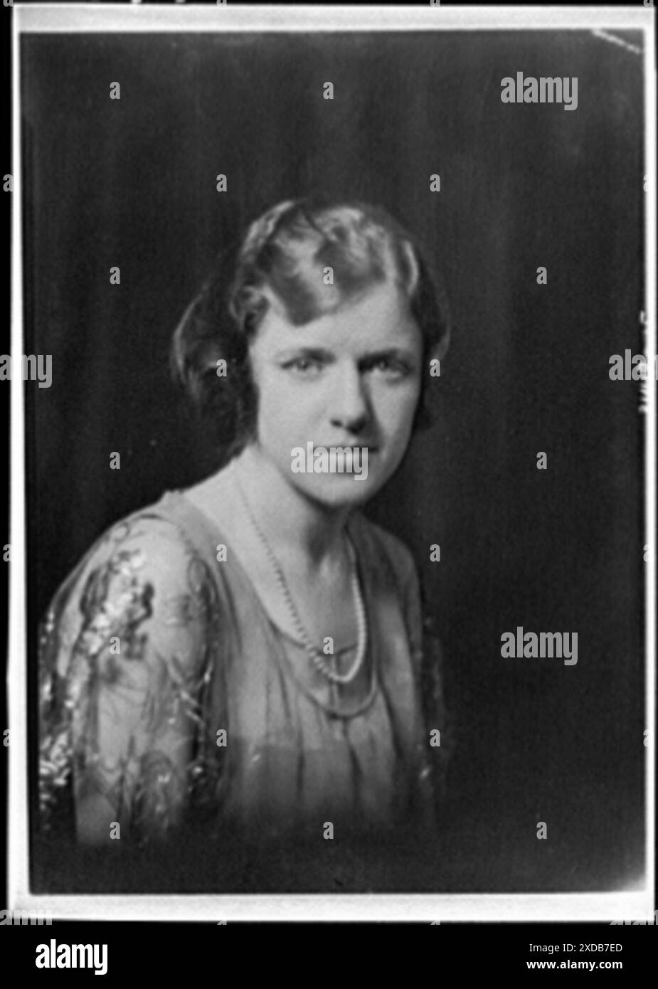 Houston, Robert, Mrs., portrait photograph. Genthe photograph ...