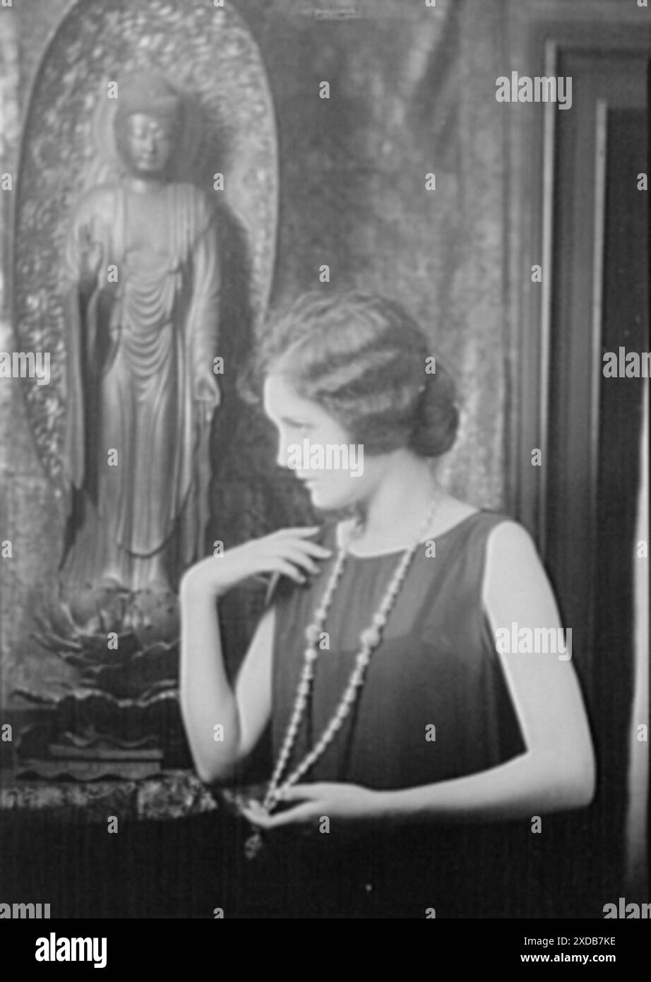 Astor, Mary, Miss, portrait photograph. Genthe photograph collection ...