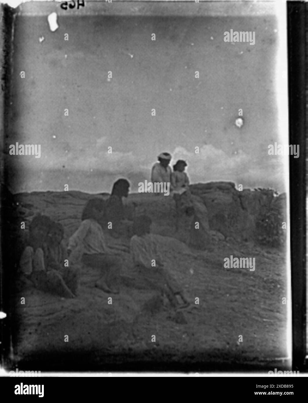 Native american seated on Black and White Stock Photos & Images - Alamy