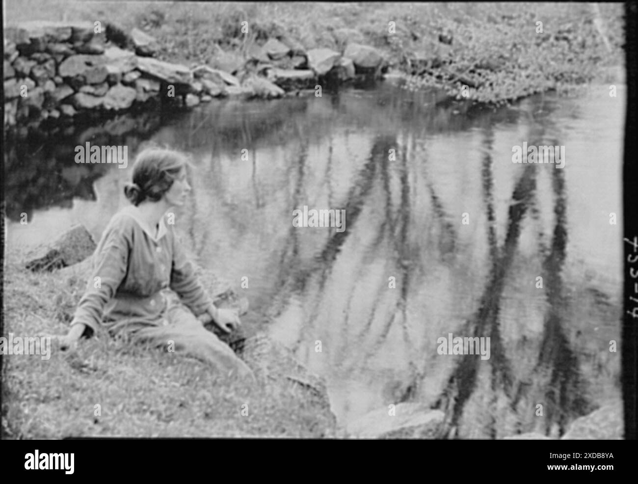 Millay, Edna St. Vincent, Miss, portrait photograph. Genthe photograph ...