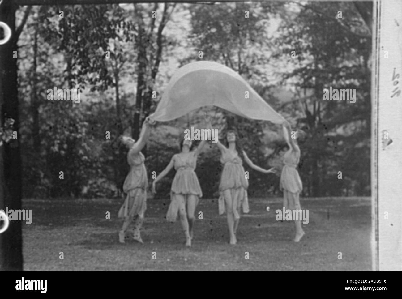 Isadora Duncan dancers. Genthe photograph collection Stock Photo - Alamy