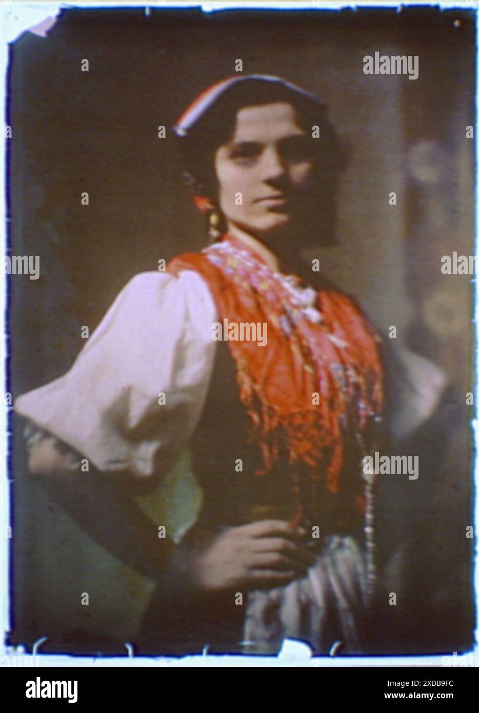 Immigrant girls hi-res stock photography and images - Alamy