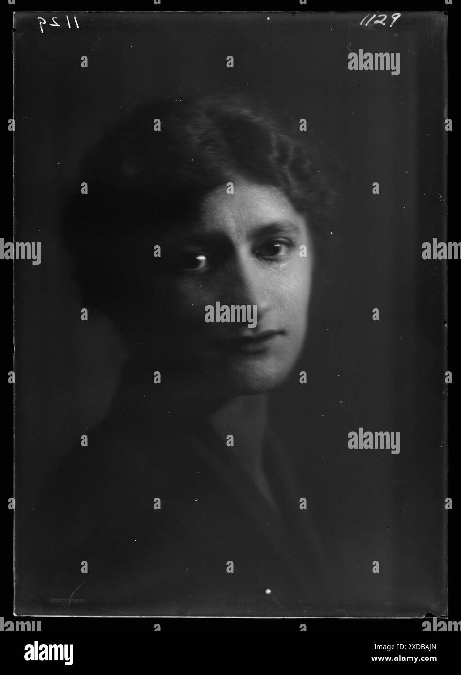 Schwab, Rachel, Miss, portrait photograph. Genthe photograph collection ...