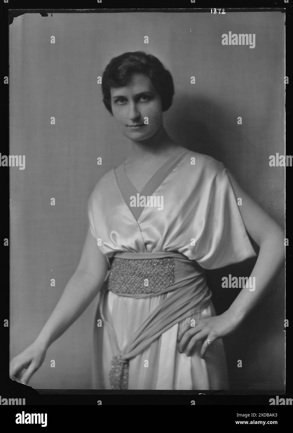 Scholle, E., Miss, portrait photograph. Genthe photograph collection ...