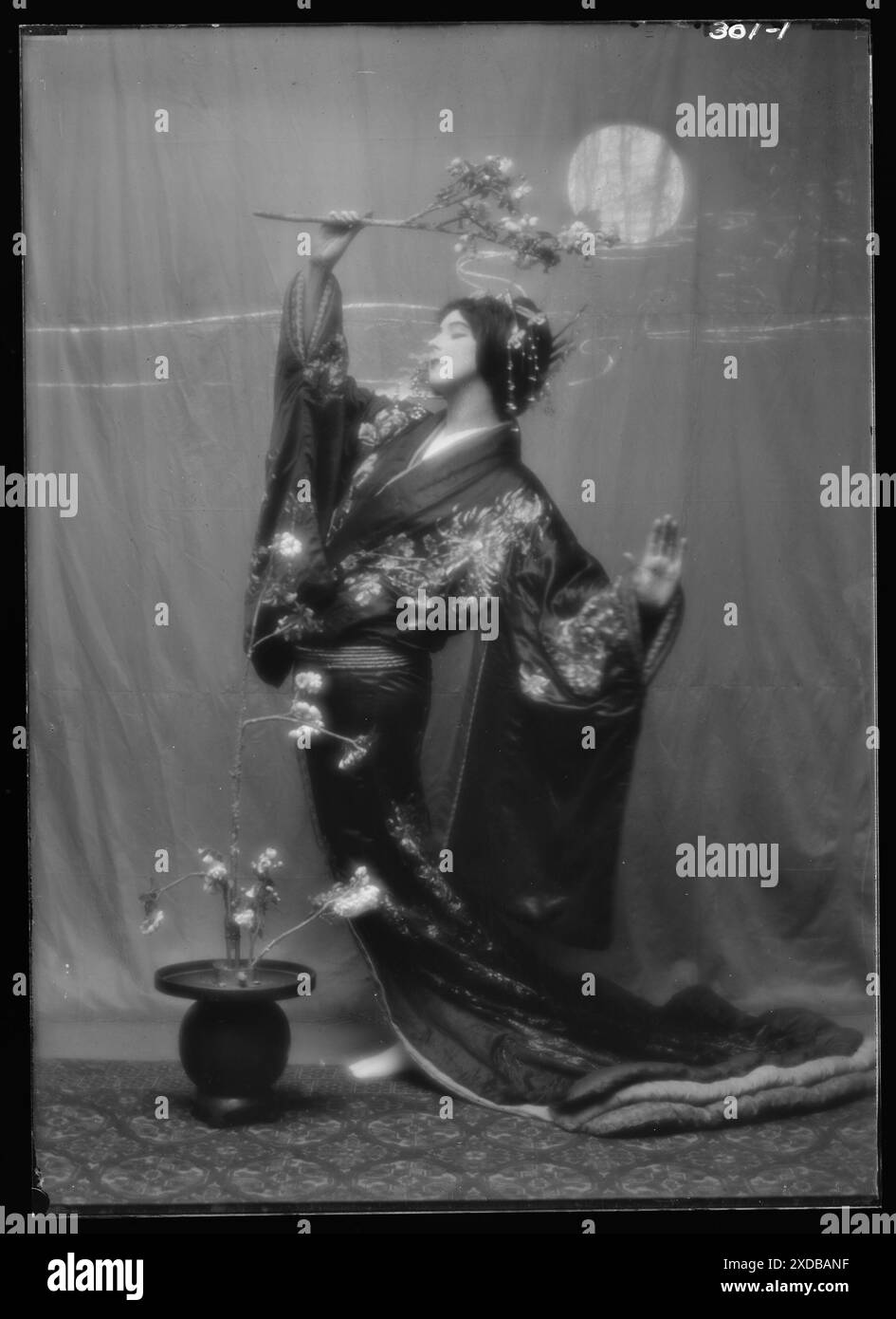 St. Denis, Ruth. Genthe photograph collection Stock Photo - Alamy