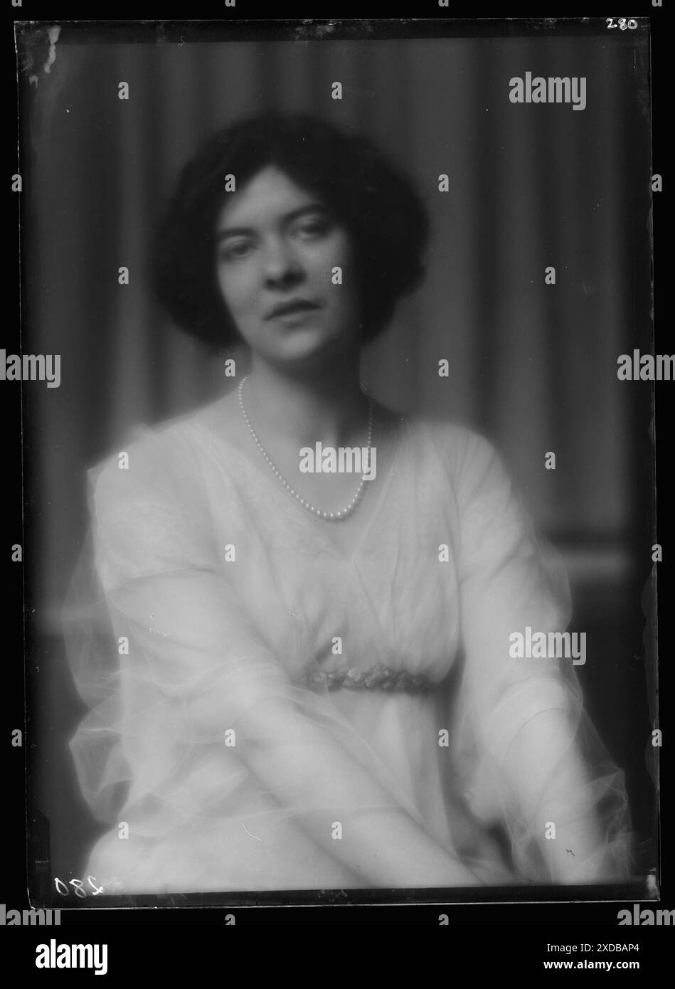 Woman photograph upright Black and White Stock Photos & Images - Alamy