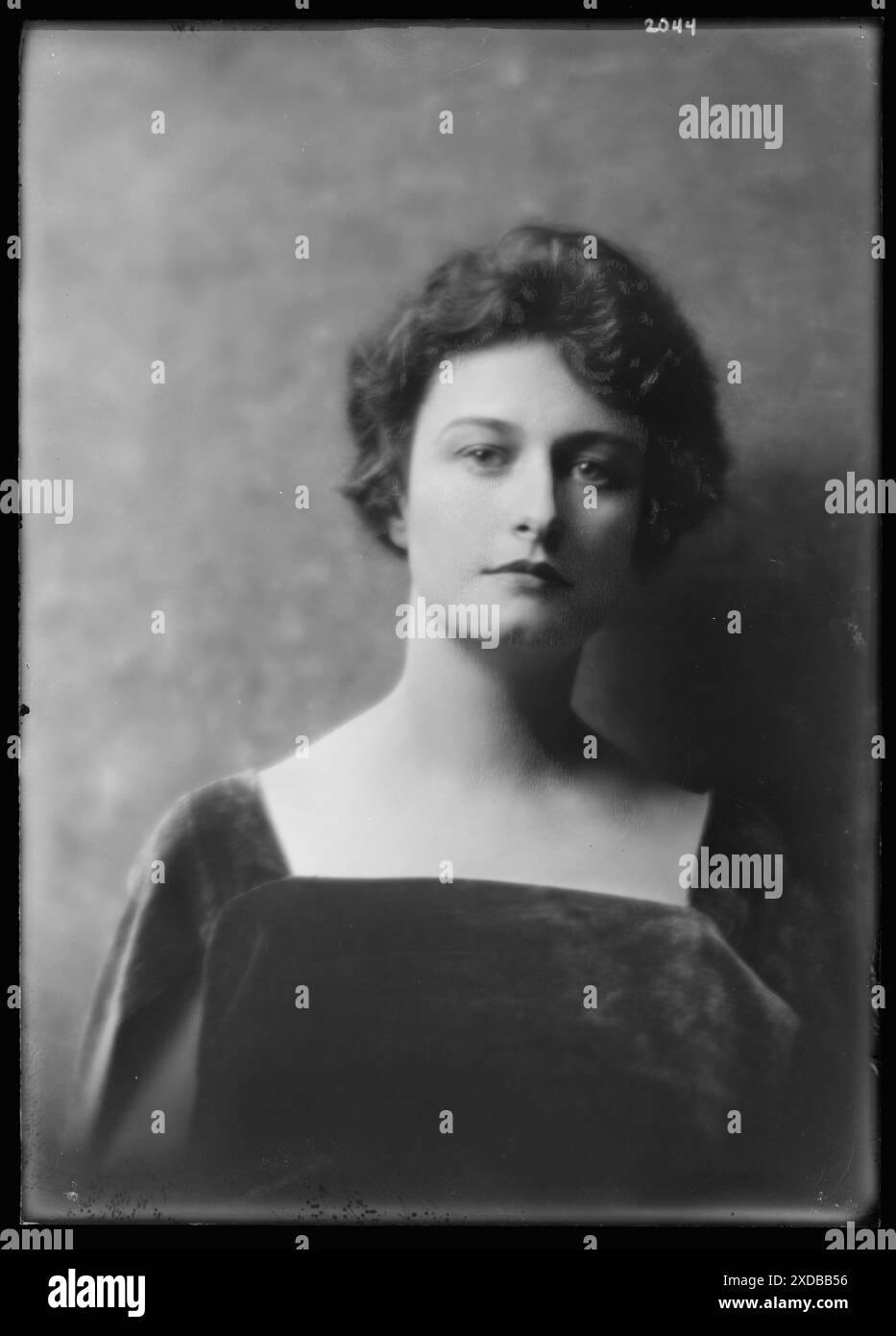 French, M.S., Mrs., portrait photograph. Genthe photograph collection ...