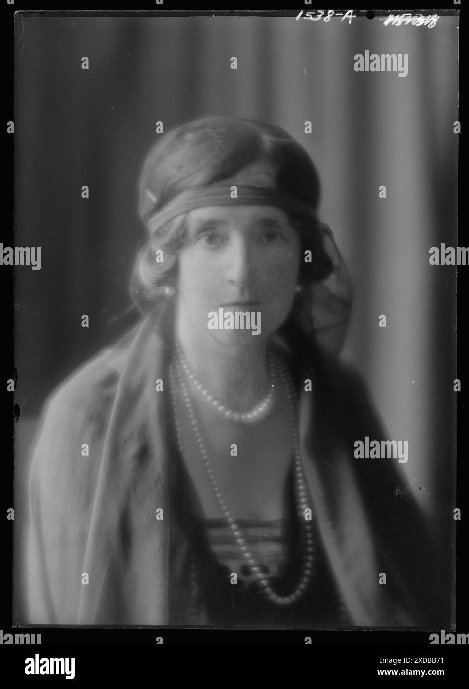 Duff-Gordon, Lady, portrait photograph. Genthe photograph collection ...