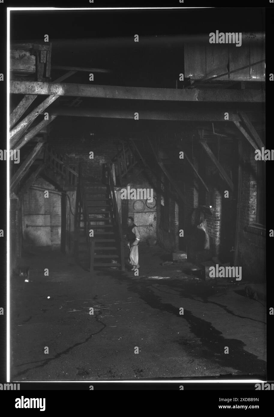 The devil's kitchen (by night), Chinatown, San Francisco. Genthe ...