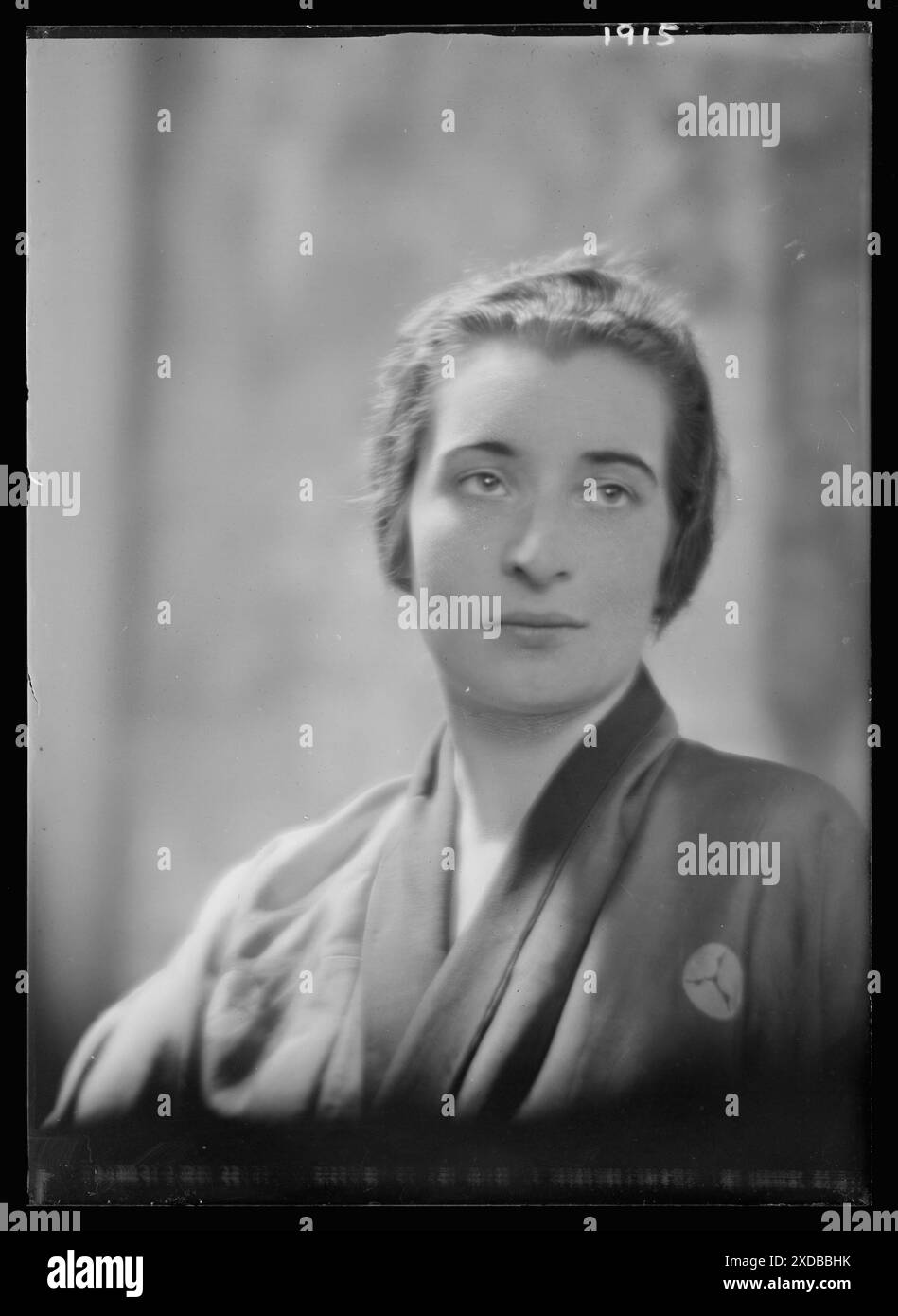 Baker, Alice, Miss, portrait photograph. Genthe photograph collection ...