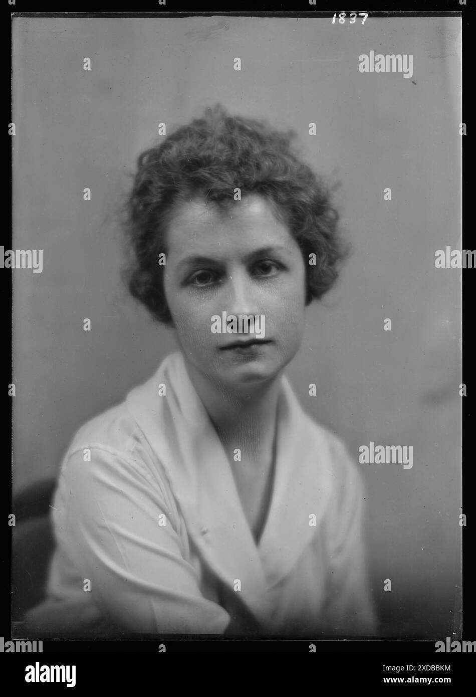 Williams, Miss, portrait photograph. Genthe photograph collection Stock ...