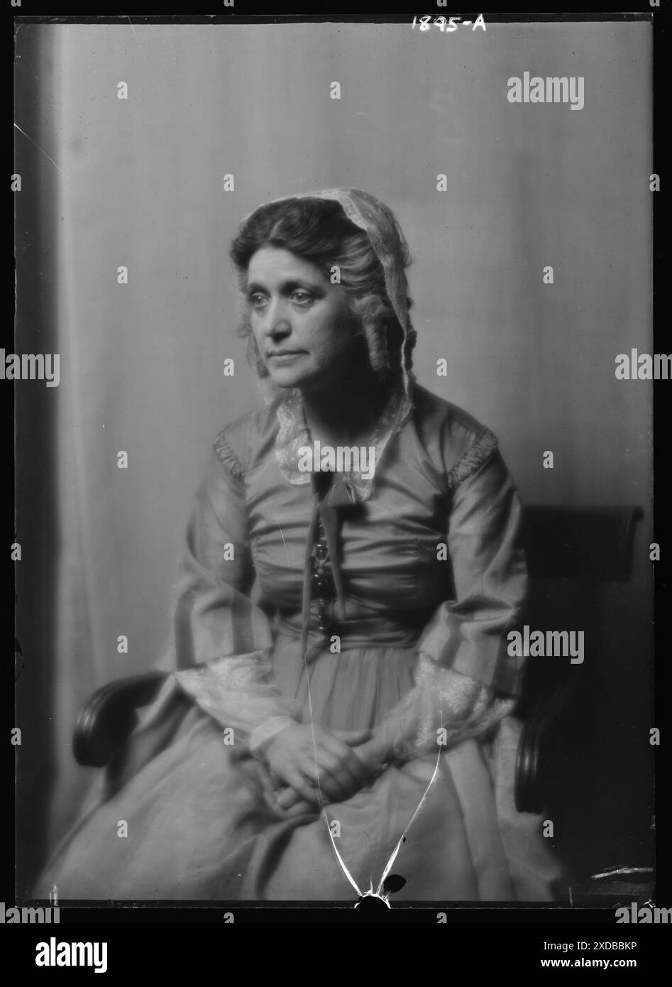 Emma dunn hi-res stock photography and images - Alamy