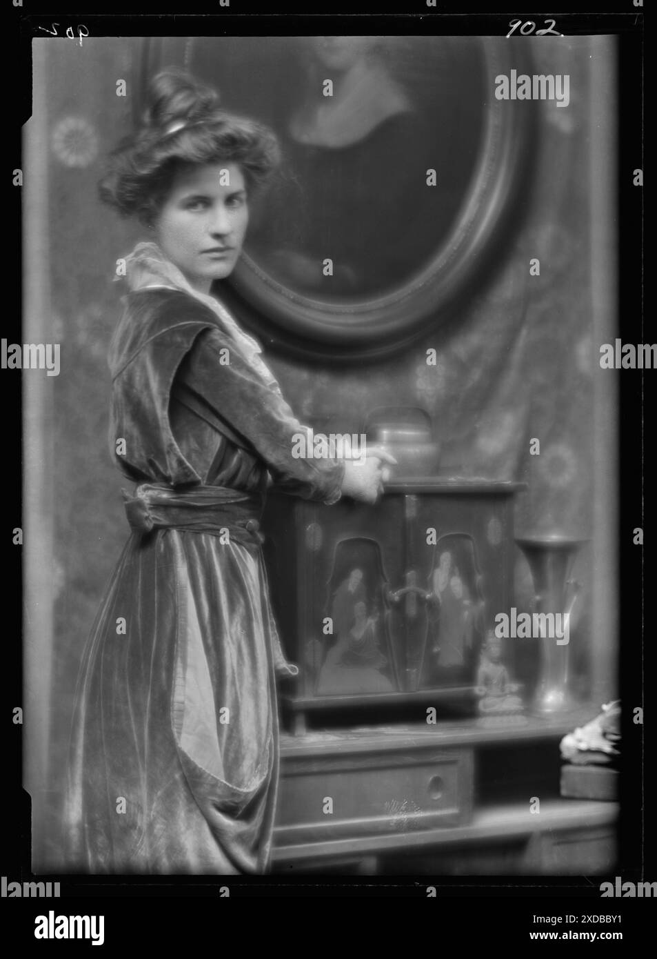 Burns, Florence, Miss, portrait photograph. Genthe photograph ...