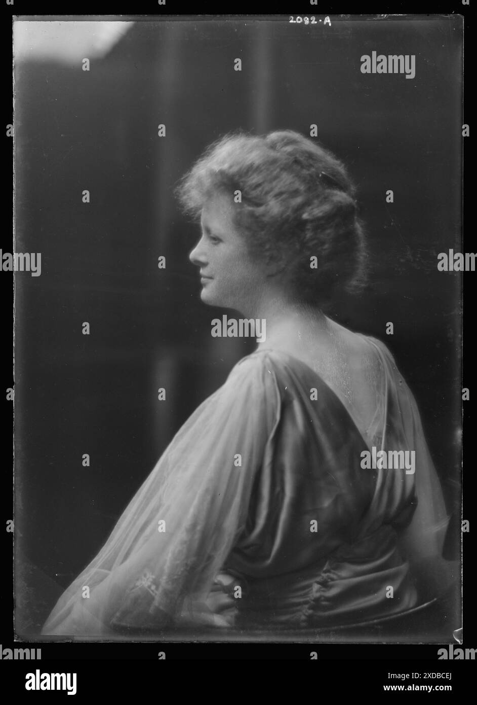 Frick, Helen, Miss, portrait photograph. Genthe photograph collection ...