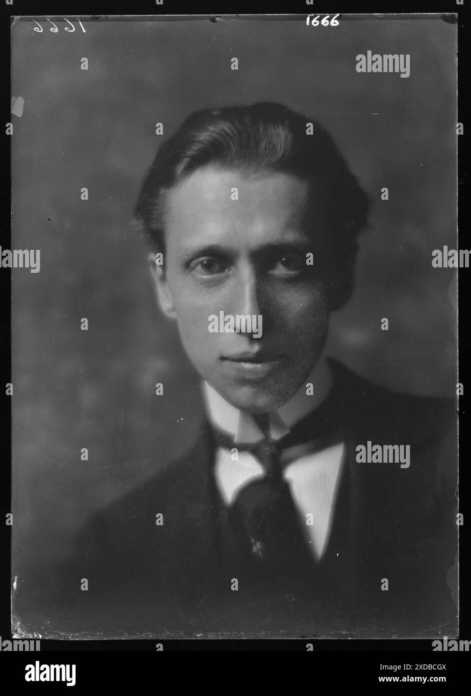 Cooper, Charles, Mr., portrait photograph. Genthe photograph collection ...