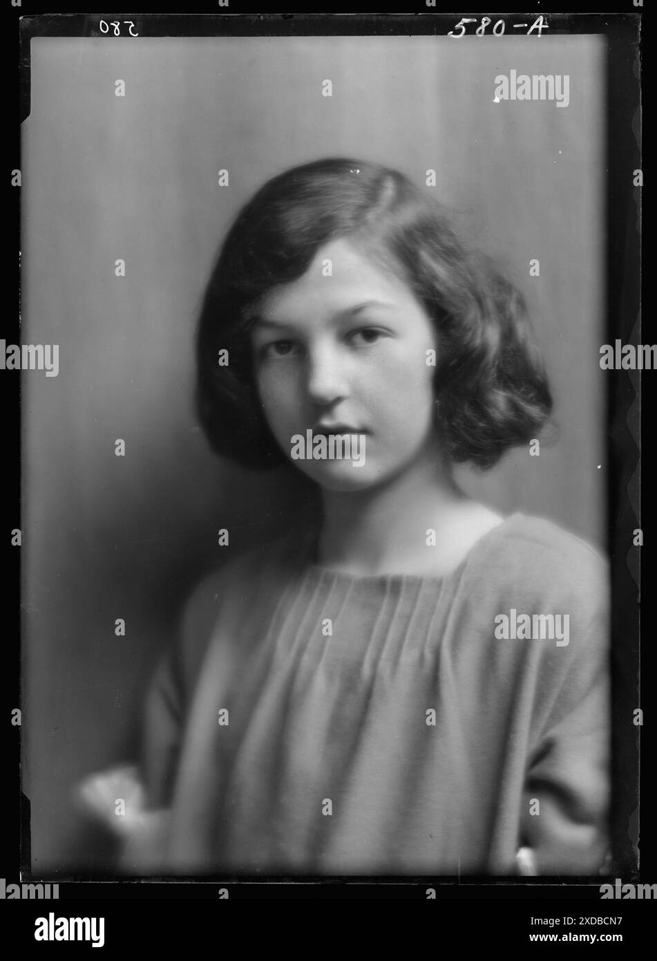 Astor, Alice Muriel, Miss, portrait photograph. Genthe photograph ...