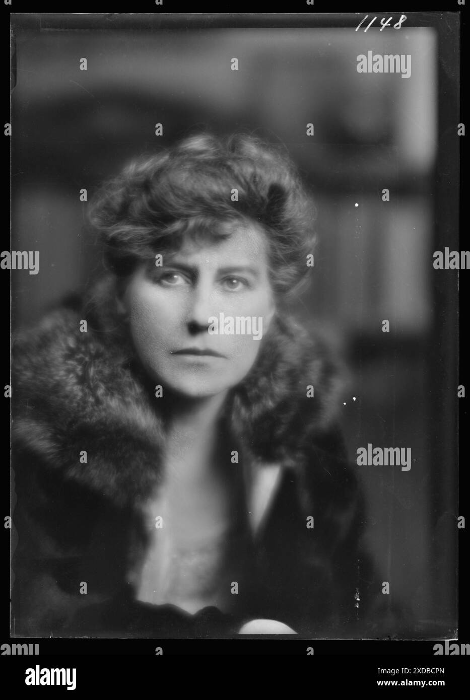 Woodrow, Nancy, Mrs., portrait photograph. Genthe photograph collection ...