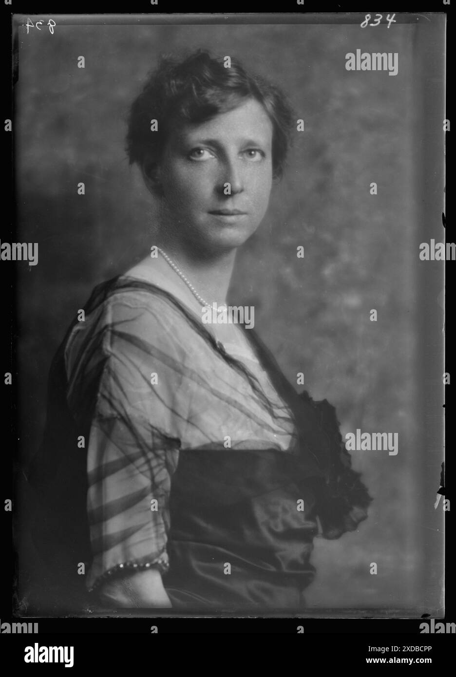Randol, E., Miss, portrait photograph. Genthe photograph collection ...