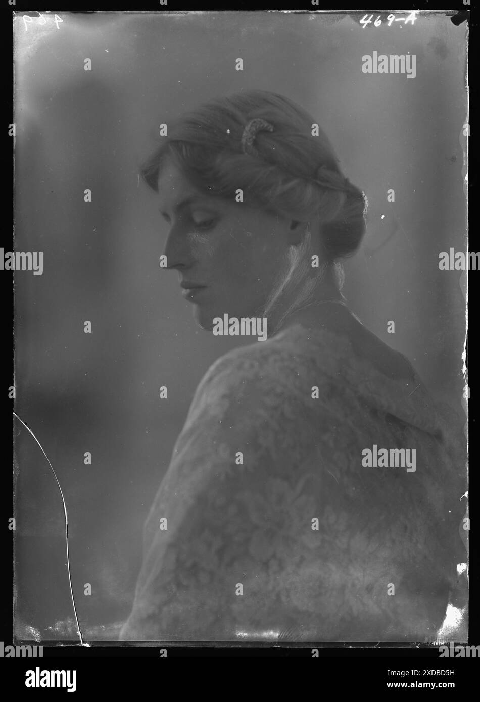 Wilson, Jessie (Mrs. Francis B. Sayre), portrait photograph. Genthe ...