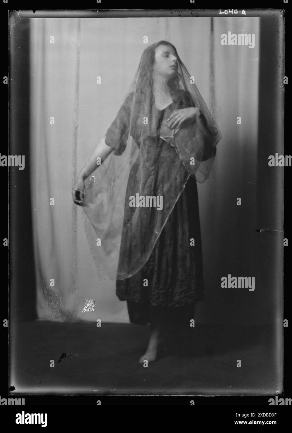 Castle, Miss, portrait photograph. Genthe photograph collection Stock ...