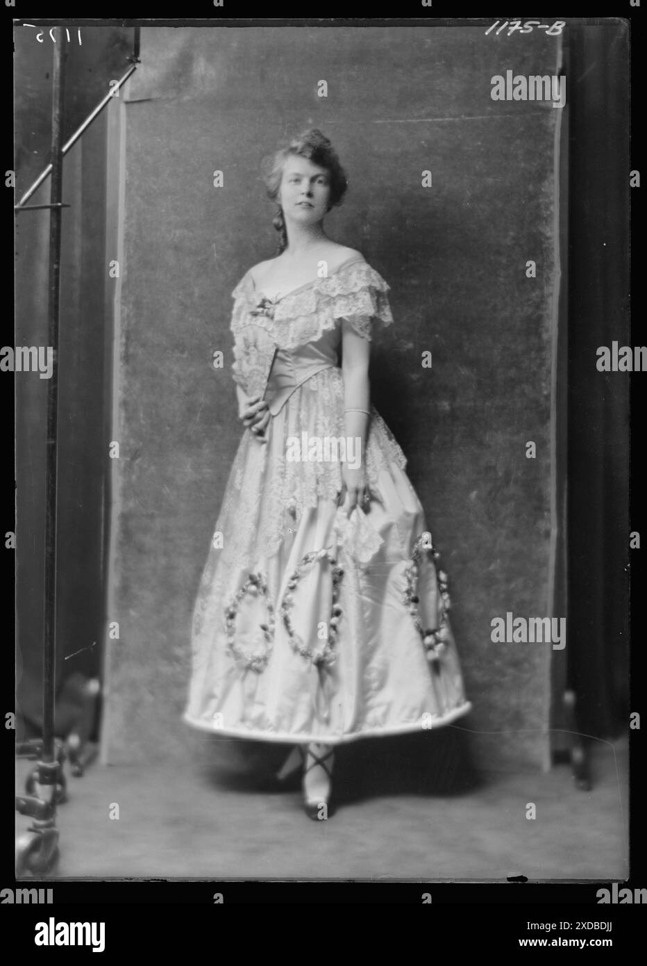 Mrs george bryant hi-res stock photography and images - Alamy