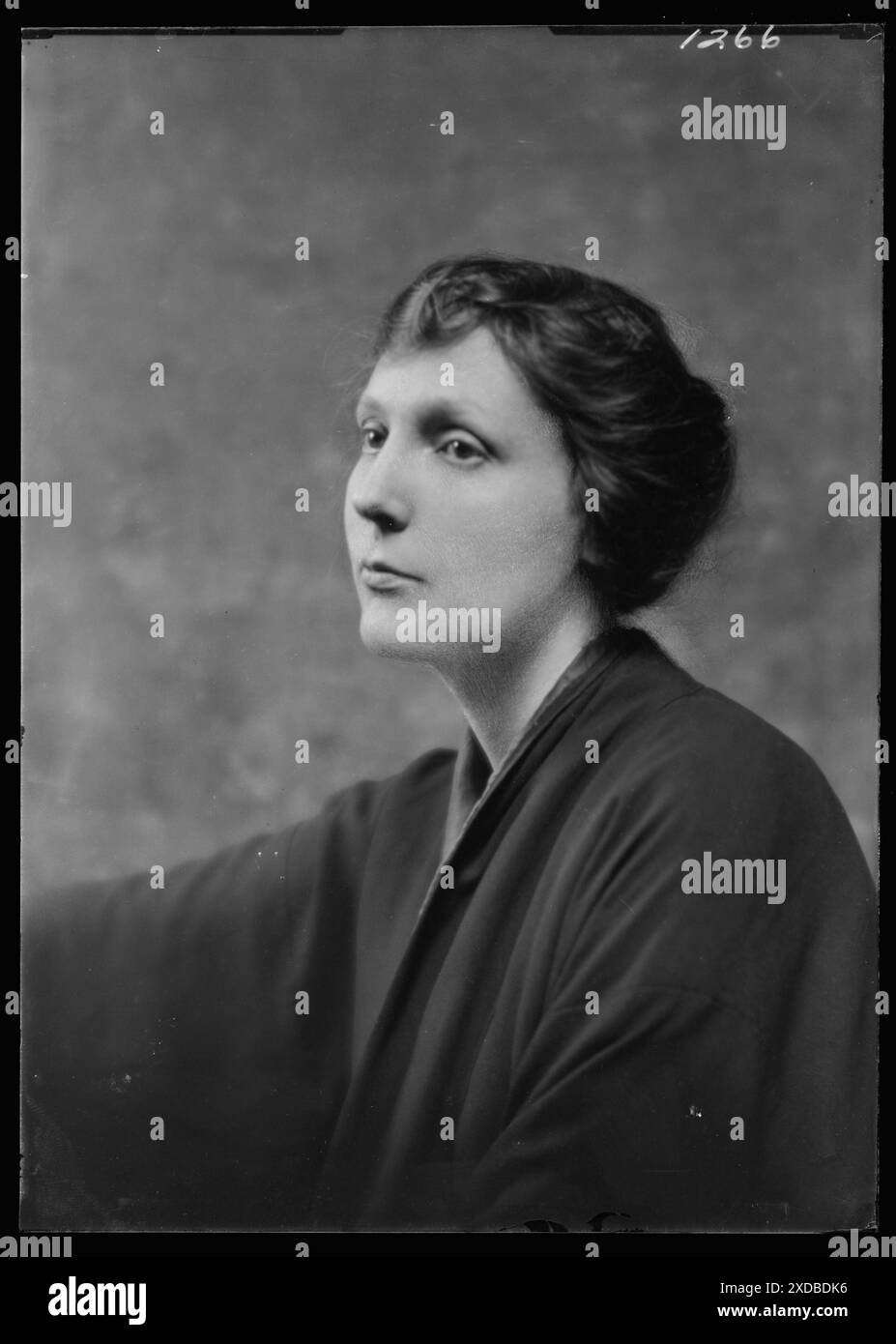 Godfrey, Dorothy, Miss, portrait photograph. Genthe photograph ...