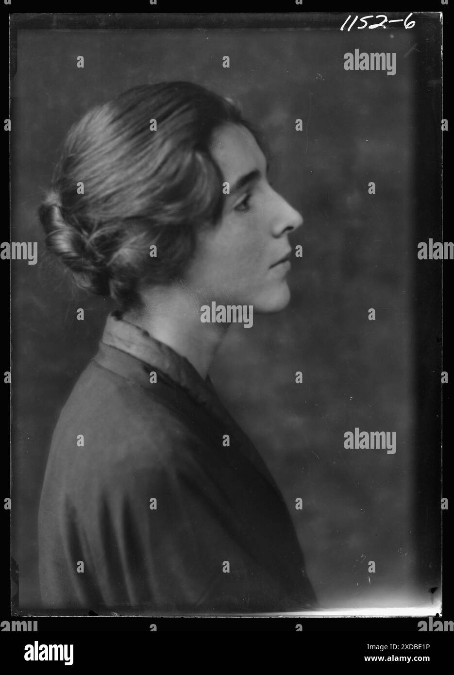 Clark, Estelle, Miss, portrait photograph. Genthe photograph collection ...