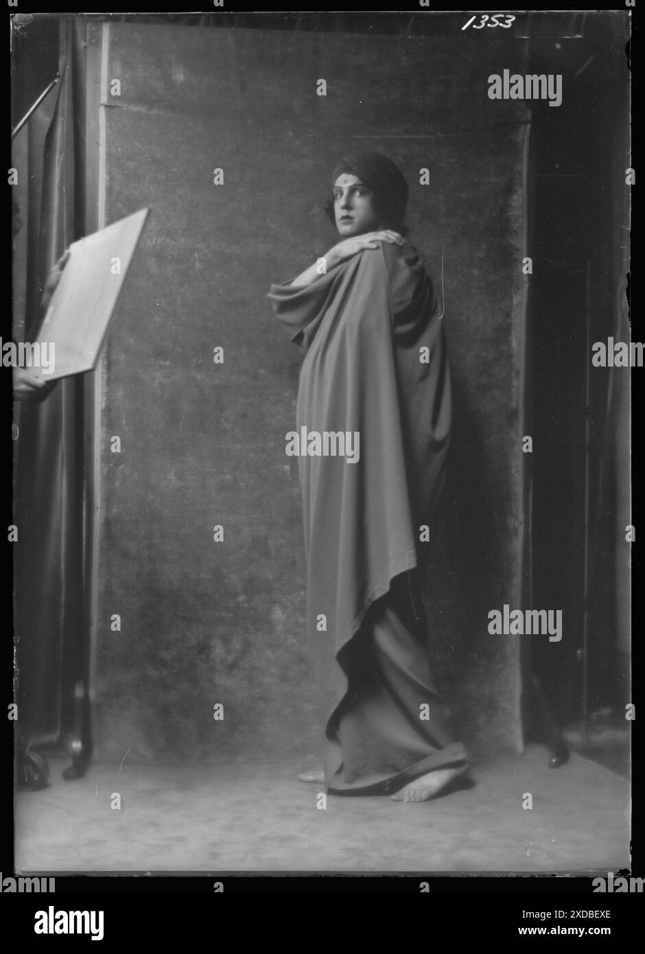 Shawn, Ted, Mr., portrait photograph. Genthe photograph collection ...