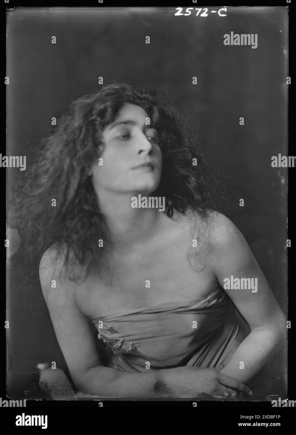 Revalles, Flore, Miss, portrait photograph. Genthe photograph ...